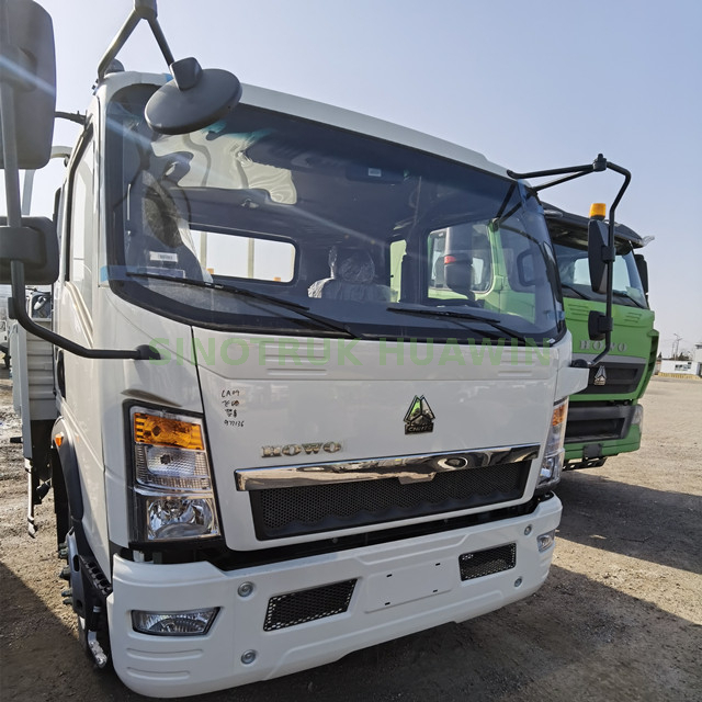 HOWO 4x2 Light Cargo Truck 160HP - Buy light truck, cargo truck, howo ...
